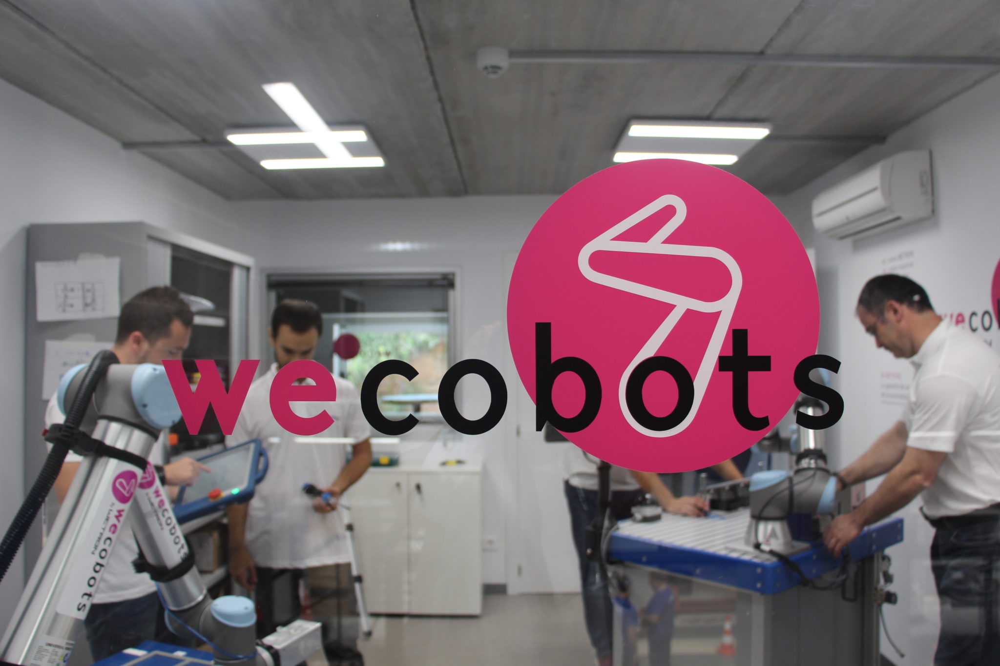 Wecobots By Wetron | ¿Qué representa el logo de WECOBOTS?